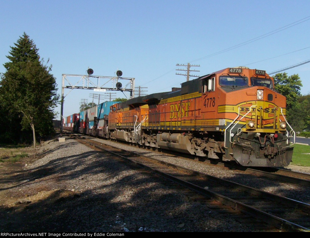 BNSF 4778 (C44-9W) - Blt: 6/1998